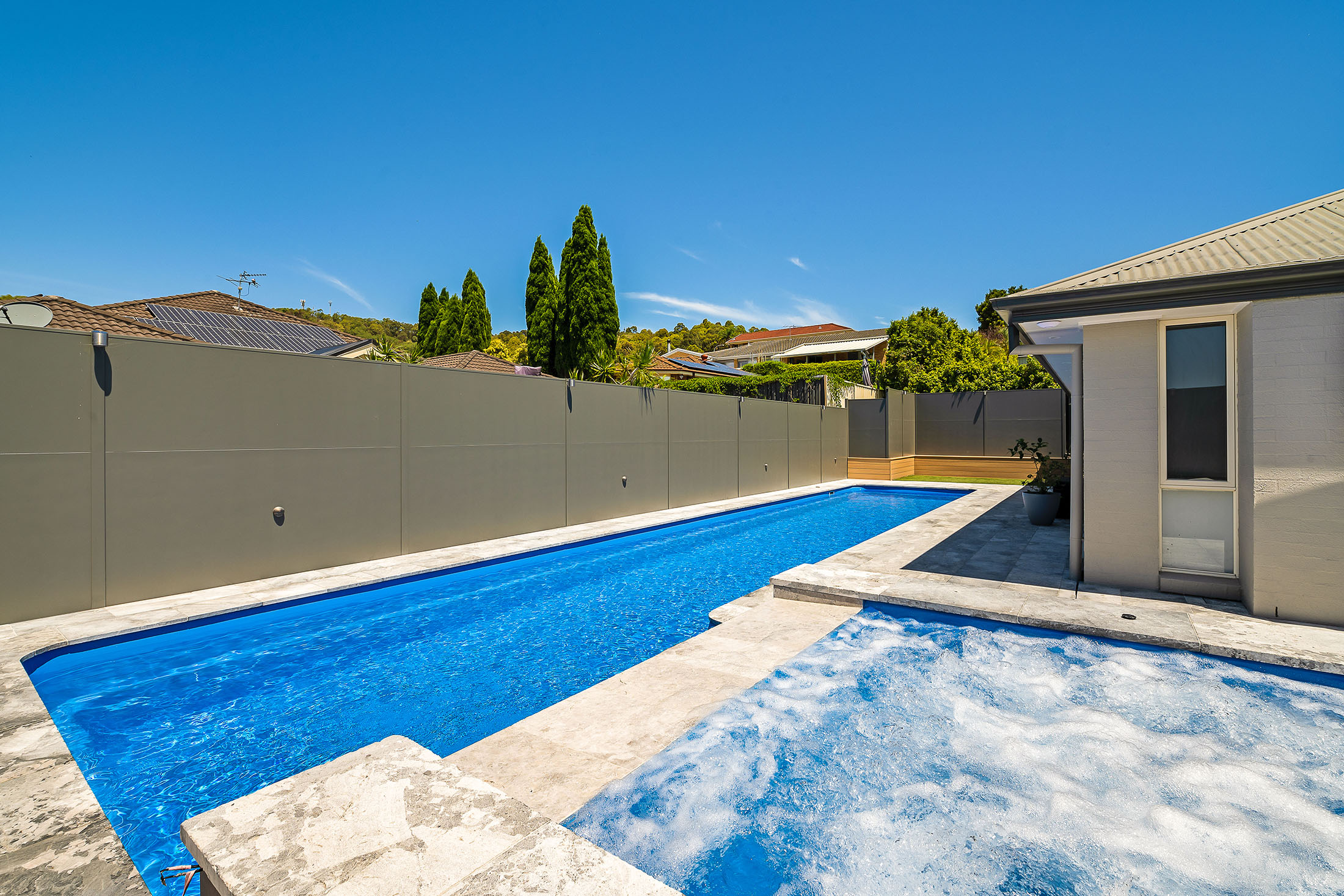 Bora Bora - Masterbuilt Pools